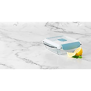 Anchor Hocking 8 Inch Square Cake Dish with TrueLock Locking Lid Bakeware, Clear