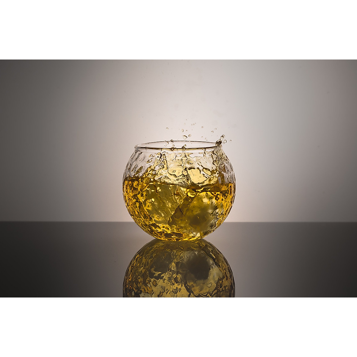 Golf Whiskey Glasses – Rocks Glass for Rum, Scotch, Wine Glasses - Bourbon Gifts - 10oz Cocktail, Lowball, Old Fashioned Glass (Set of 2) Dad Golf Gifts for Men and Women Golfers Who Like Whiskey