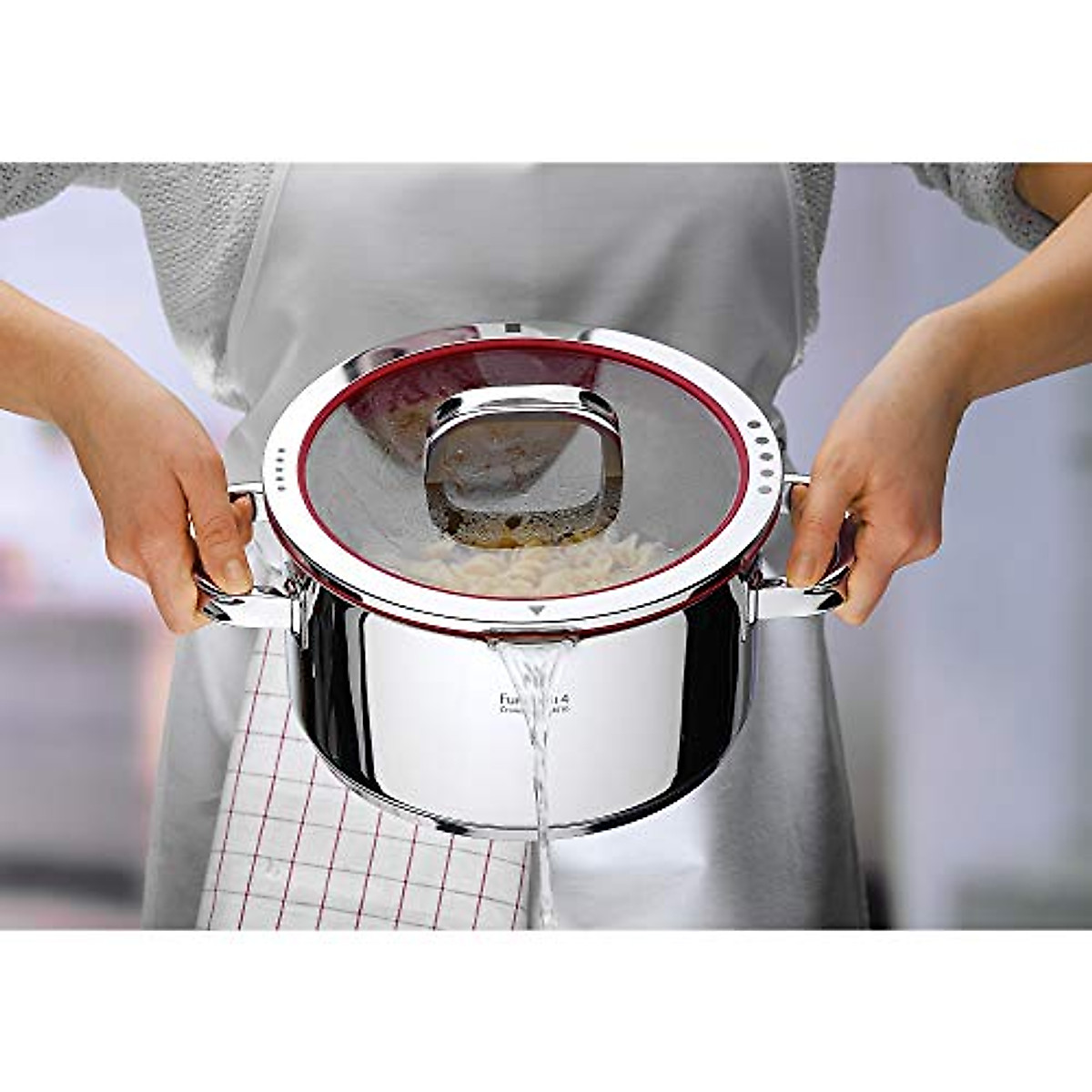 WMF sauce pan Ø 16 cm approx. 1,4l Function 4 Inside scaling lid - pour off or decant liquids without spilling to keep your dishes and cooker clean. Made in Germany hollow side handles glass lid Cromargan stainless steel brushed suitable for all stove top