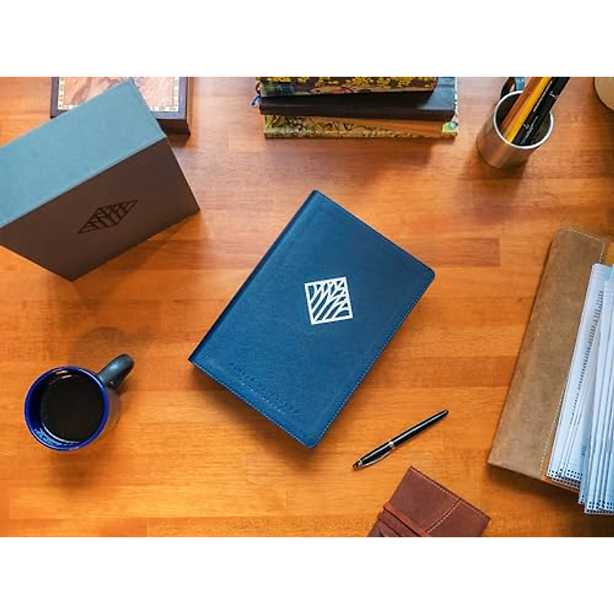 Bíblia De Estudo Thomas Nelson - Azul Encadernação de couro – 15 janeiro 2023…