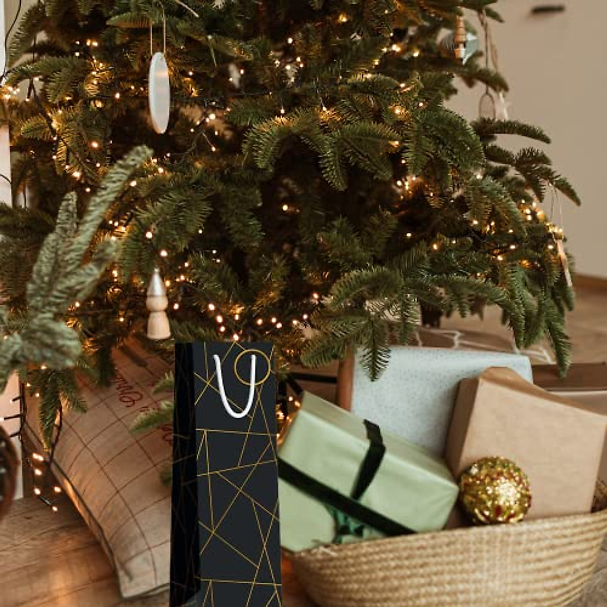 Gold Wine Gift Bags - Set of 6 - Assorted Black & Gold Gift Bags With Handles + Name Tags. - Modern Geometric Metallic Gift Bags - Perfect for Christmas, Birthdays, Anniversaries, Bridal Showers, Thank You Gifts, Housewarming Dinner Party, Weddings, & mor