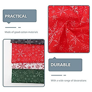 4 Pieces Snowflake Printing Fabric, Christmas Fabric Squares Quilting Fabric Patchwork Snowflake Printed Fabric Scraps for Dress Apron Gift Wrapping Sewing Work DIY Craft