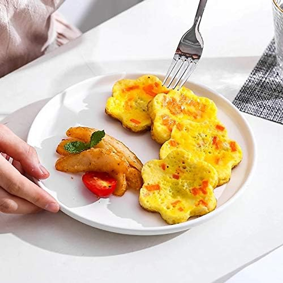 Silicone Non Stick Fantastic Seven Holes Egg Pancake Maker Ring Kitchen Baking Omelet Moulds Flip Cooker Egg Ring Mold (7-ROUND)