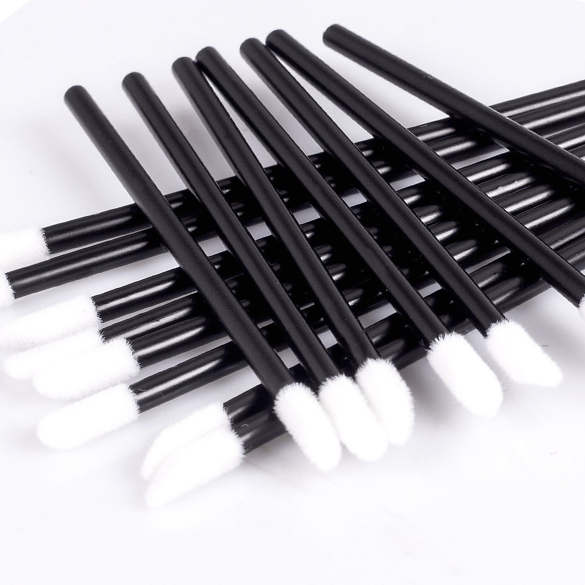 Disposable Lipstick Wands Applicators 600pcs - Disposable Lip Brushes Disposable Lip Wands ECBASKET Lipgloss Applicators Tester Wands Disposable Makeup Applicators Makeup Brushes Tool Kits Black