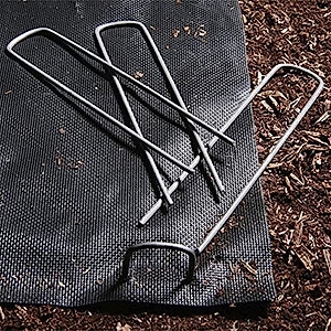 Garden Stakes 100 Pack 6 Inch Galvanized Landscape Staples, U-Shape Turf Staples Heavy Duty Galvanized Lawn Pins for Anchoring Weed Barrier Fabric, Ground Cover, Dog Fence, Tents Tarps