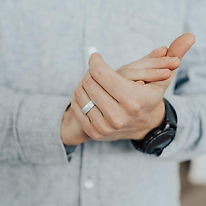 Enso Rings Classic Birthstone Silicone Ring – Unisex Wedding Engagement Band – Comfortable Breathable Band – 6.6mm Wide, 1.75mm Thick (Emerald, 8)