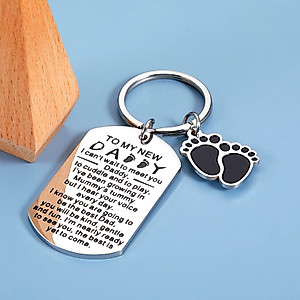 New Dad to Be Gifts Keychain Pregnancy Baby Announcement Gifts for Dad Men First Time Father's Day Gifts Soon to Be Daddy Gifts for Him First Time Dads Moms Gifts for Husband from New Mommy Wife