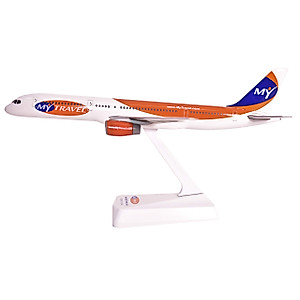 MyTravel 757-200 Airplane Miniature Model Snap Fit Kit 1:200 Part# ABO-75720H-053