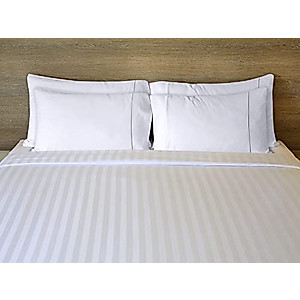 Utopia Bedding Queen Pillowcases - 4 Pack - Envelope Closure - Soft Brushed Microfiber Fabric - Shrinkage and Fade Resistant Pillow Covers Queen Size 20 X 30 Inches (Queen, White)