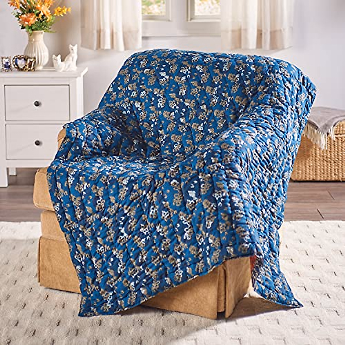 ART & ARTIFACT Cats Quilted Blanket, Colorful Throw Blanket, 100% Cotton Throw Quilt, 50" x 65"