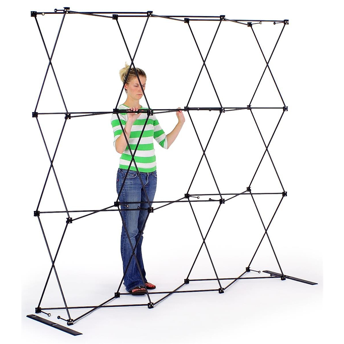 Displays2go Trade Show Display Booth, Straight 88 Inch Wall - Hook & Loop Fabric Panels (TEPUV8KS)