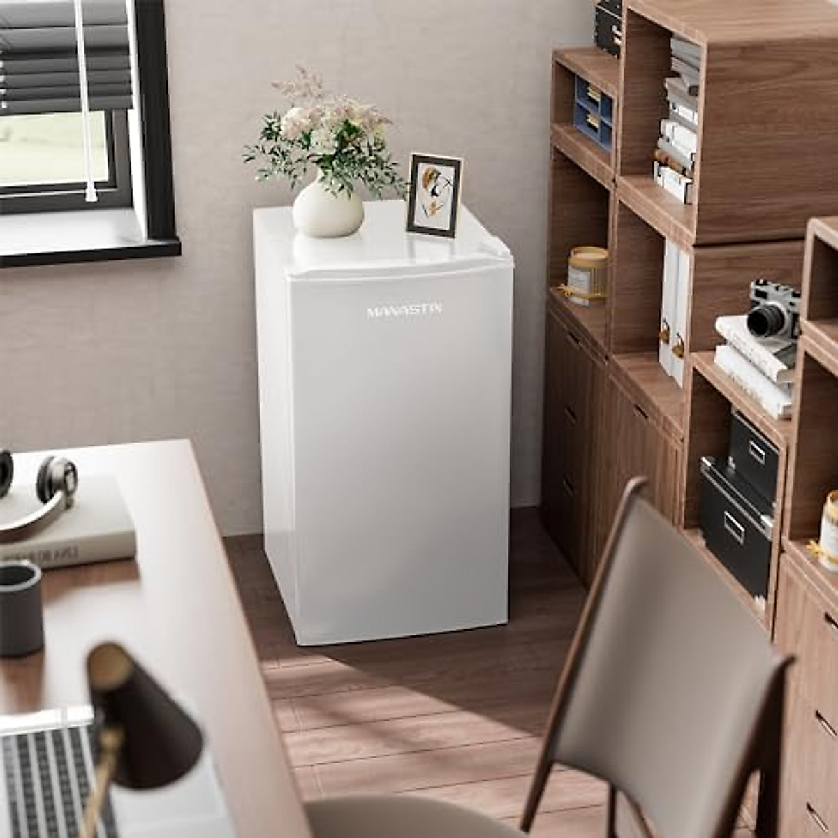 Manastin 3.2 Cu.Ft Mini Fridge with Freezer, Single Door Mini Fridge, Adjustable Thermostat, Energy Saving Mini Refrigerator for Bedroom, Office, Dorm (White, 3.2 Cu.ft)