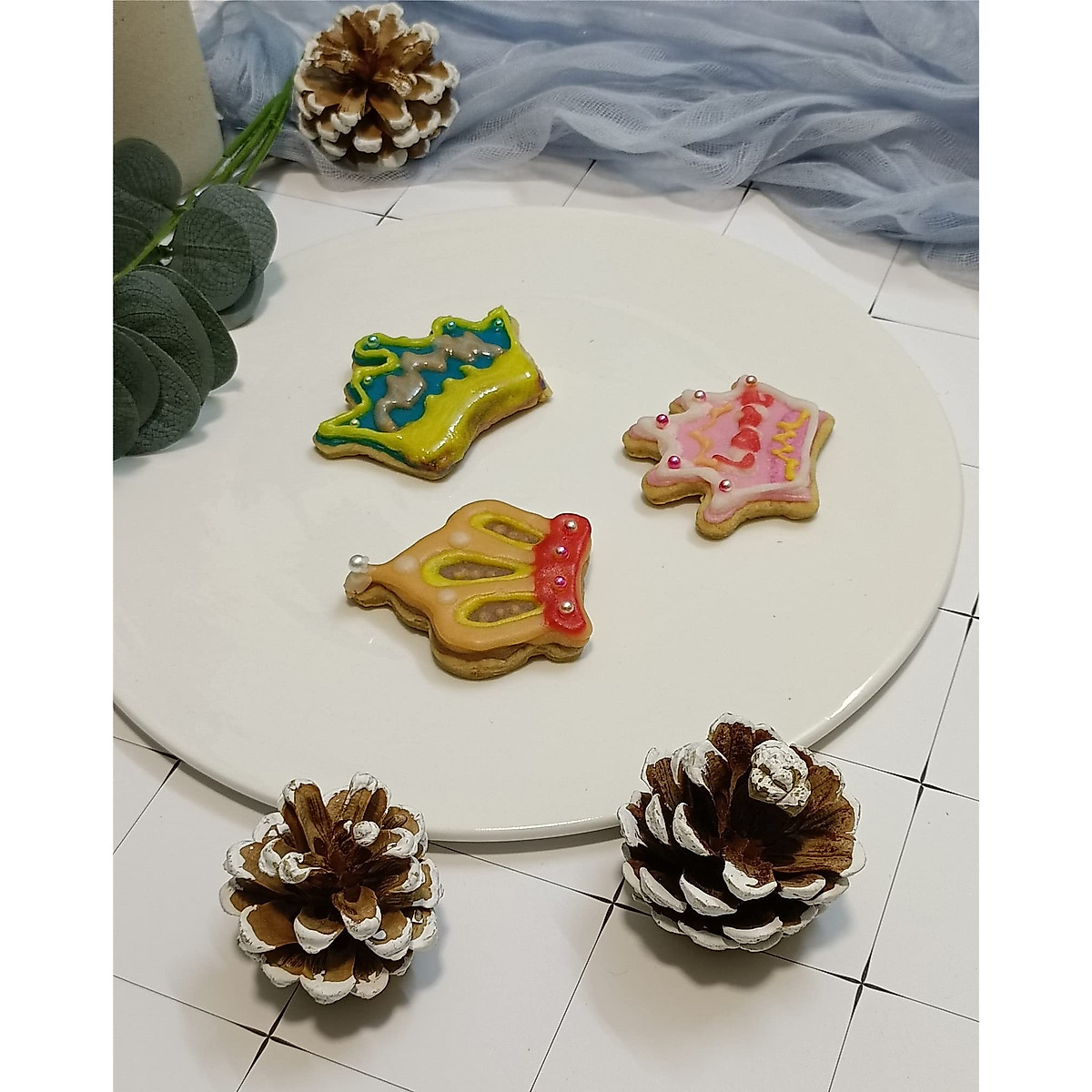 Crown Cookie Cutter Set of 3 pcs, Stainless Steel Princess Crown Shaped Fondant Cutters Baking Molds