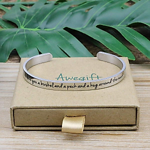 Awegift I Love You a Bushel and a Peck and a Hug Around the Neck Bracelet Gift Jewelry for Women Christmas Gifts for Mom Grandma