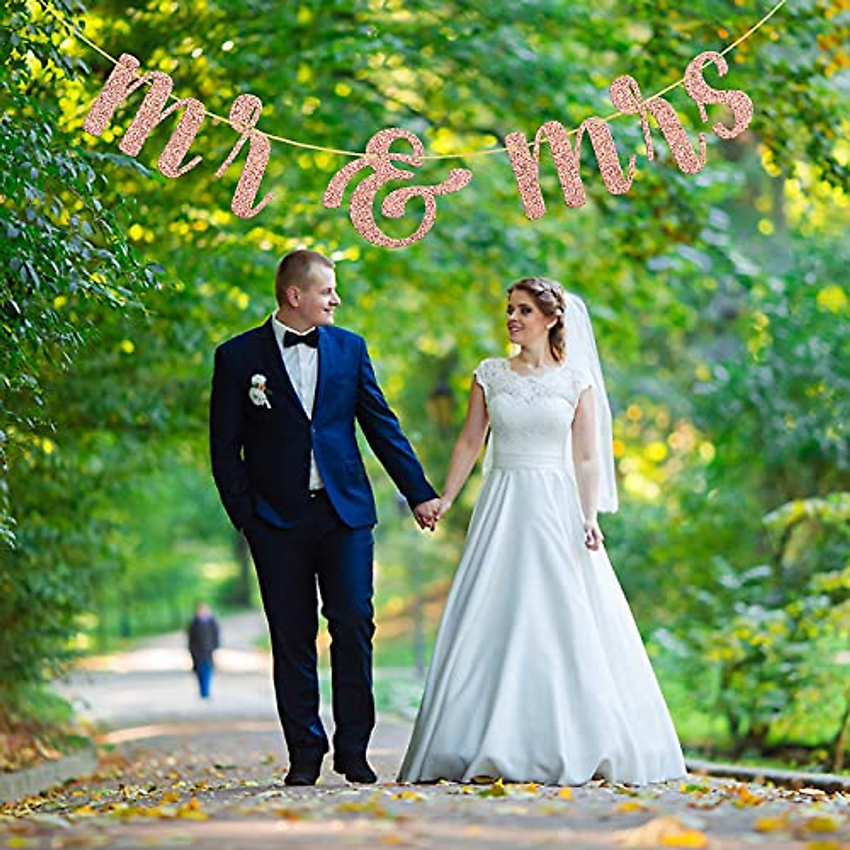 Rose Gold Glitter Mr & Mrs Banner / Bridal Shower Engagement Perfect Wedding Party Supplies / Bachelorette Party Decorations