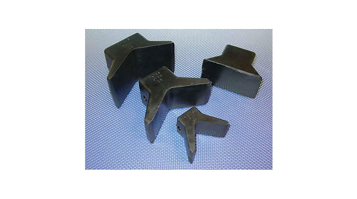 Yates Rubber Bow Guard V Style 3x3 Inches for Safe Bow Holding