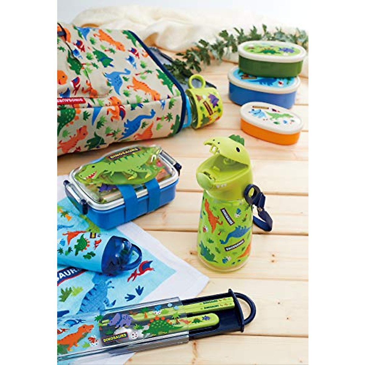 Skater PSHC4DK-A Dinosaurus Die-Cut Bottle with Straw, 14.2 fl oz (420 ml)