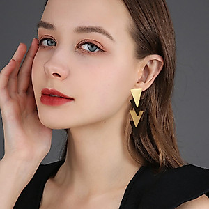 T-ztoss Fashion Lightweight Geometric Triangle Earring Simple Elegant Metal Drop Dangle Earring Plating Gold Black Bohemian Statement Dangling Studs Earring For Women Girl Bar Party Fashion Jewelry