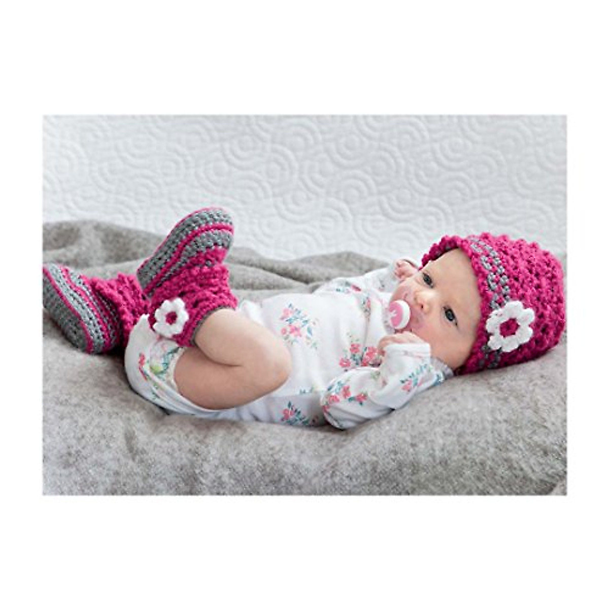 Infant Boots & Hats: 6 Charming Baby Sets-12 Stylish Baby Crochet Designs for Boys & Girls