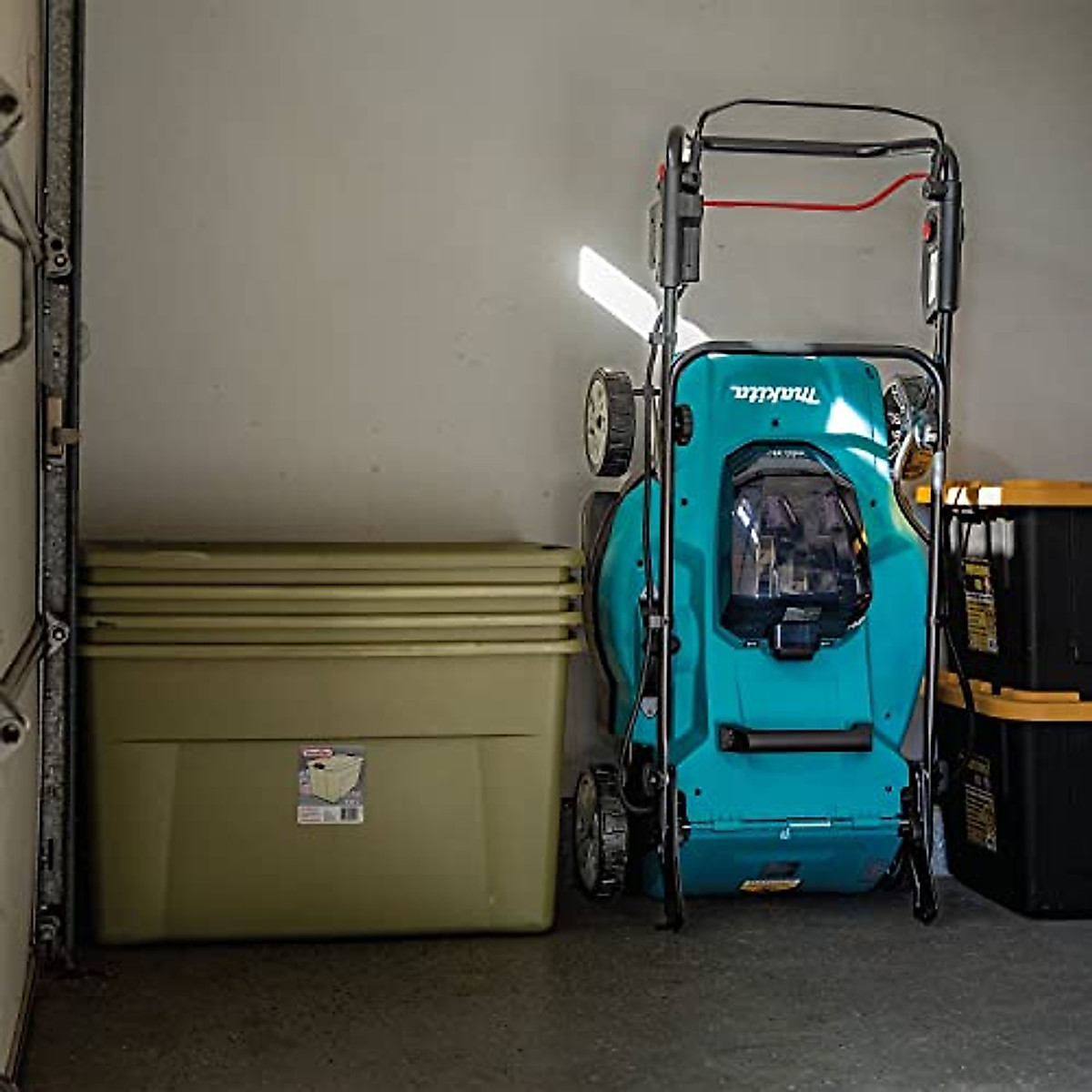 Makita XML14CT1 36V (18V X2) LXT® 19" Self-Propelled Lawn Mower Kit with 4 Batteries (5.0Ah)