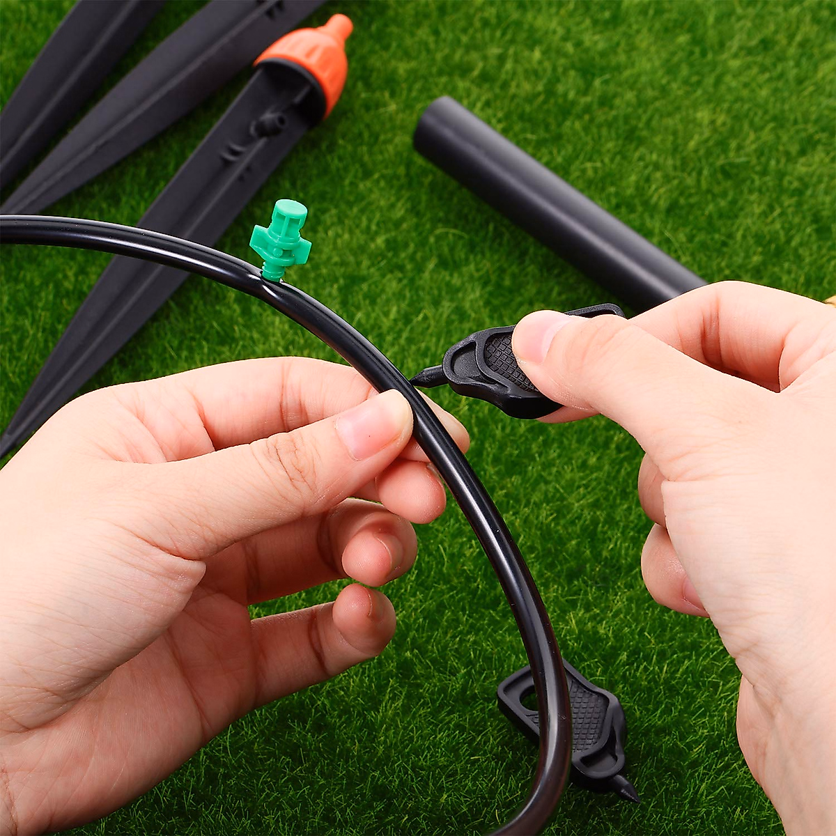 Mudder 10 Pieces Drip Irrigation Hole Punch Tool 4 mm Mini Tubing Drip Watering Hose Accessories for 1/4 Inch Hose, Black