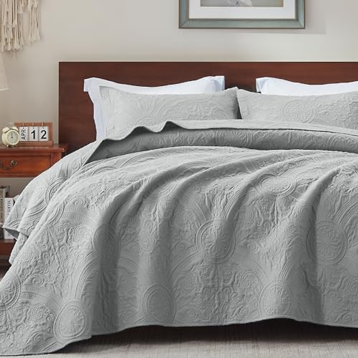 GRT Grey Quilt Sets King Size with Pillow Shams - Lightweight Reversible Quilt Bedding Set, Ultra-Soft Microfiber Modern Bedspread Coverlet Set for All Season (1 Quilt, 2 Pillow Shams)