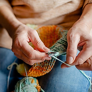 6 Rolls 50g Acrylic Yarn Skeins, Soft Yarn for Crocheting and Knitting Craft Project, Assorted Starter Crochet Kit Yarn Bulk for Adults and Kids (Grey)