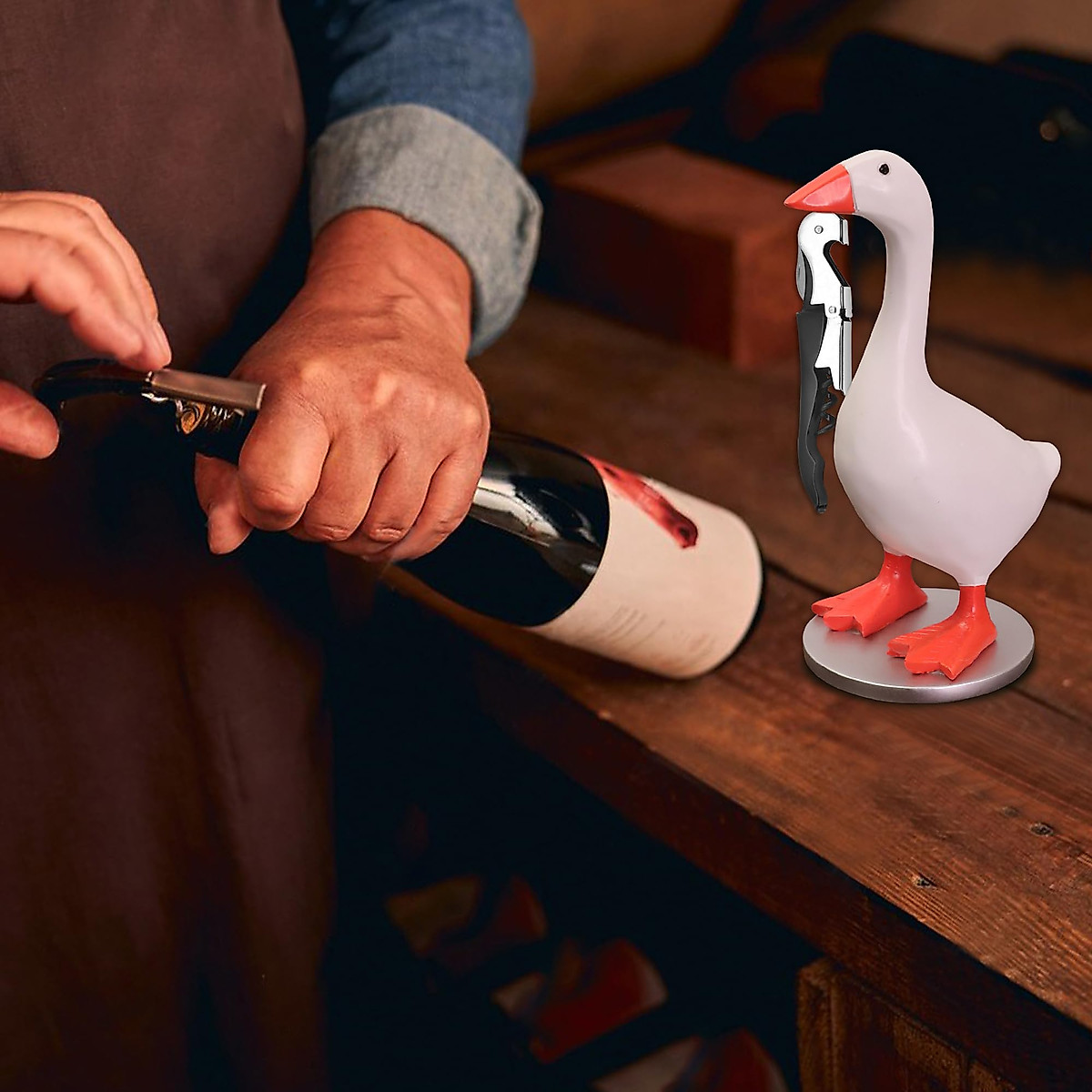 Anywin Magnetic Goose Key Holder Cute Home Decor Kawaii Room Office Table Desk Decor Aesthetic Funny Sculpture Bedroom Decor Housewarming Gifts for Women Men1 Pack Large