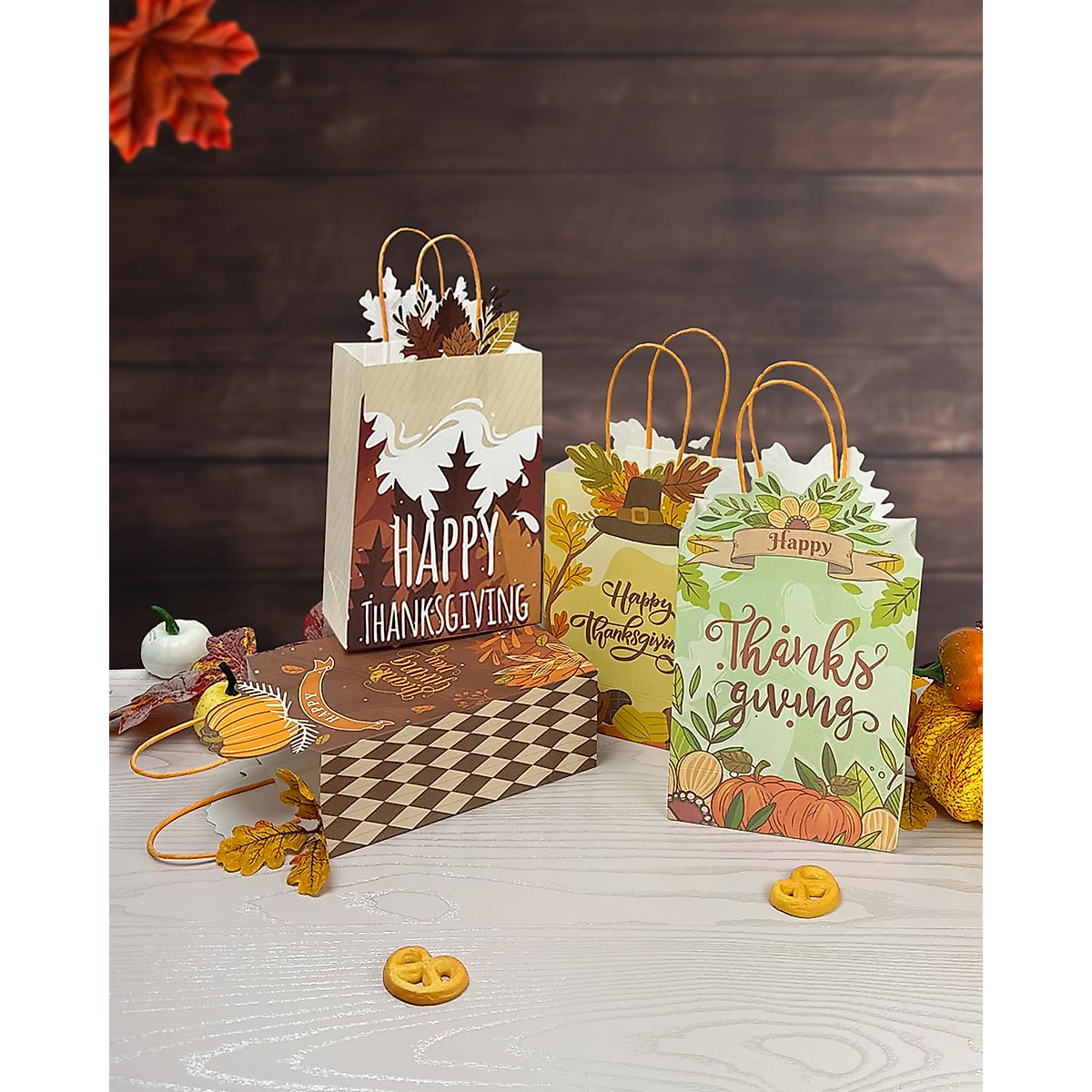 qiqee 24-Packs Thanksgiving Paper Gift Bags with Handles Bulk 8.26×6×3.15 Inch Pumpkin Gift Bags Multiple Uses (Small Size)