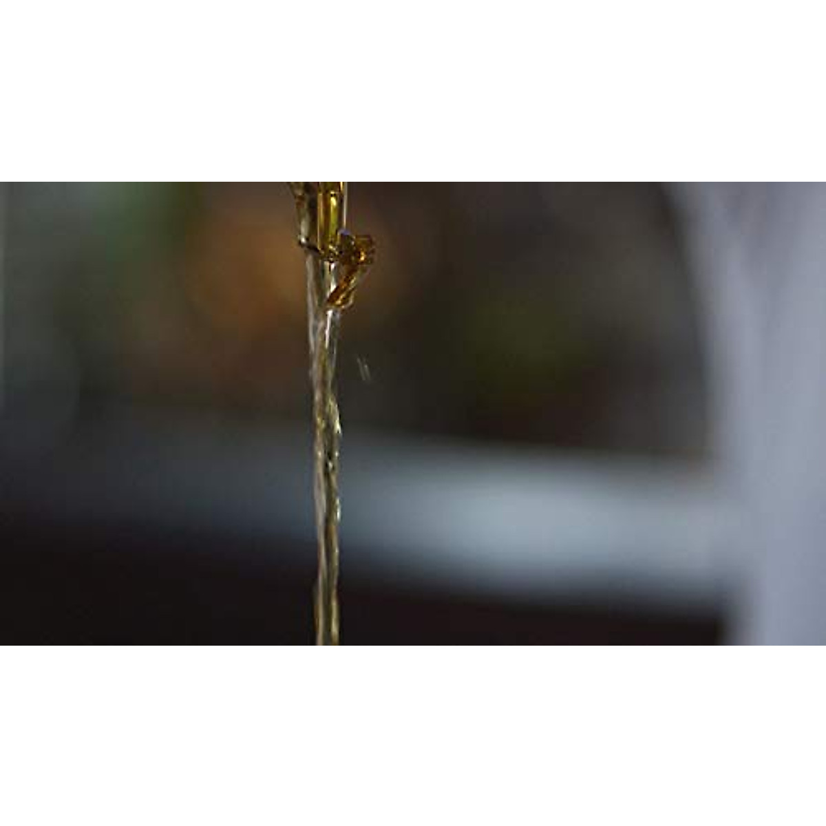 AmeriPour - Whiskey Pourer for Liquor Bottles – With Flap - Made 100% In USA. Great Whiskey Gift For The Home Bar! (1, Amber - Large Cork)