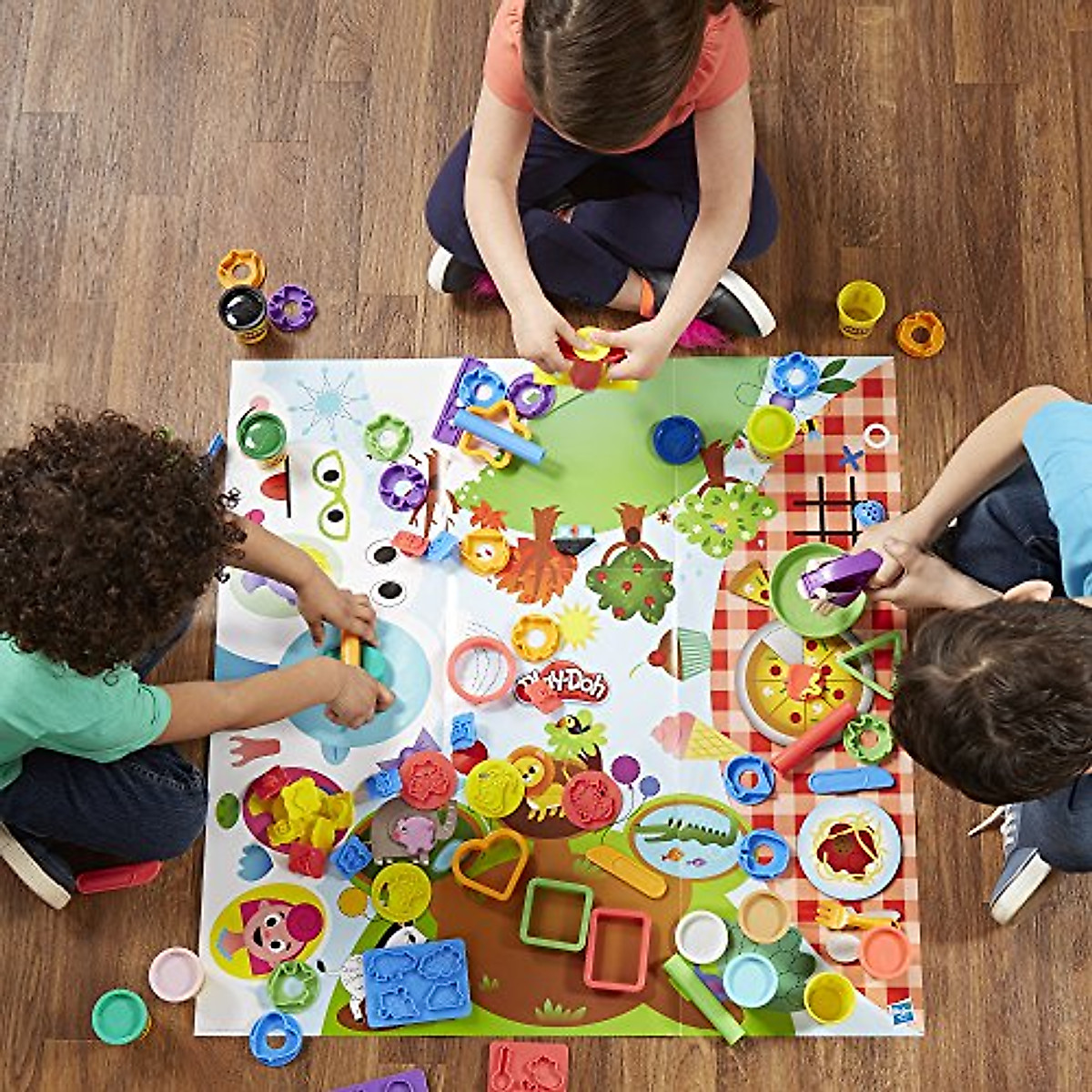 Play-Doh Play Date Party Crate Arts & Crafts