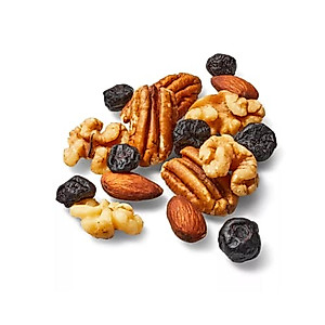 Good & Gather Blueberry Nut Trail Mix 12 Ouces. Raw Almonds, Dried Sweetened Blueberries, Raw Walnuts and Pecans.