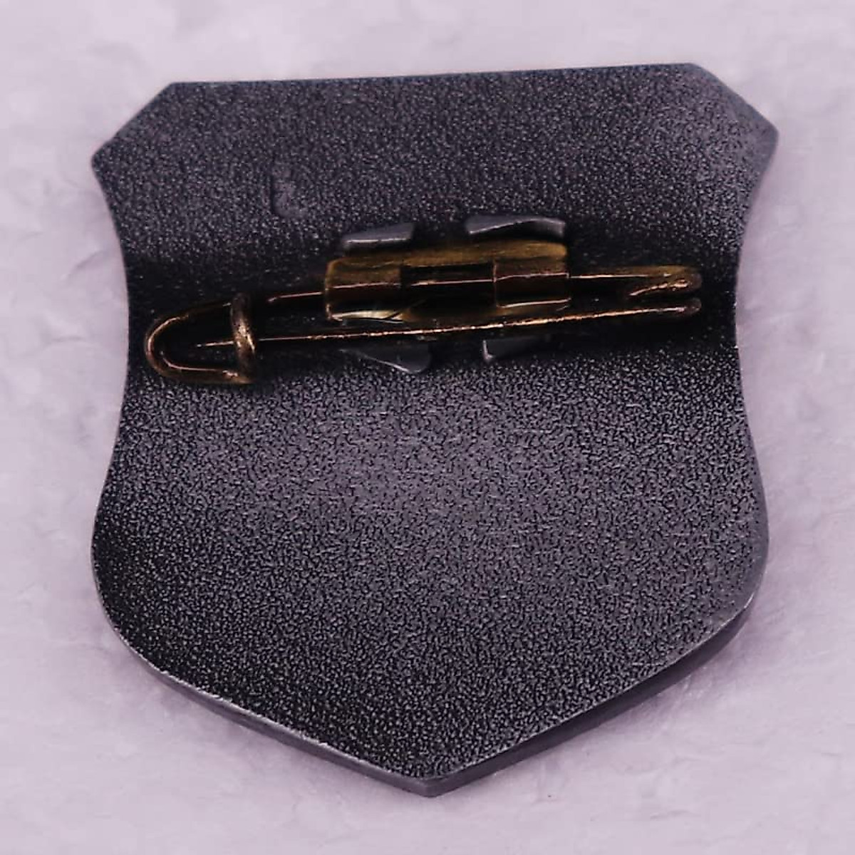 Prussian Iron Cross Medal German Helmet Emblem Oak Leaf Enamel Pin Metal Badge Brooch for Military Fans