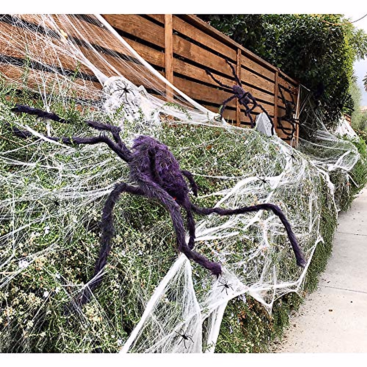 Hifunwu 1500 sqft Spider Webs Halloween Decorations Super Stretch Fake Web Cobwebs with 50 Fake Spiders for Indoor Outdoor Halloween Decoration Supplies