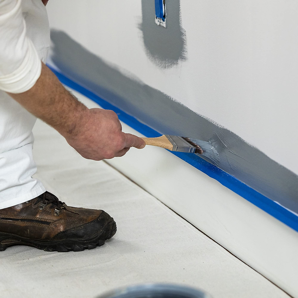 FROGTAPE 242750 Pro Painter's Tape with PAINTBLOCK, 1. 41-Inch x 60-Yards, Blue, 6 Rolls