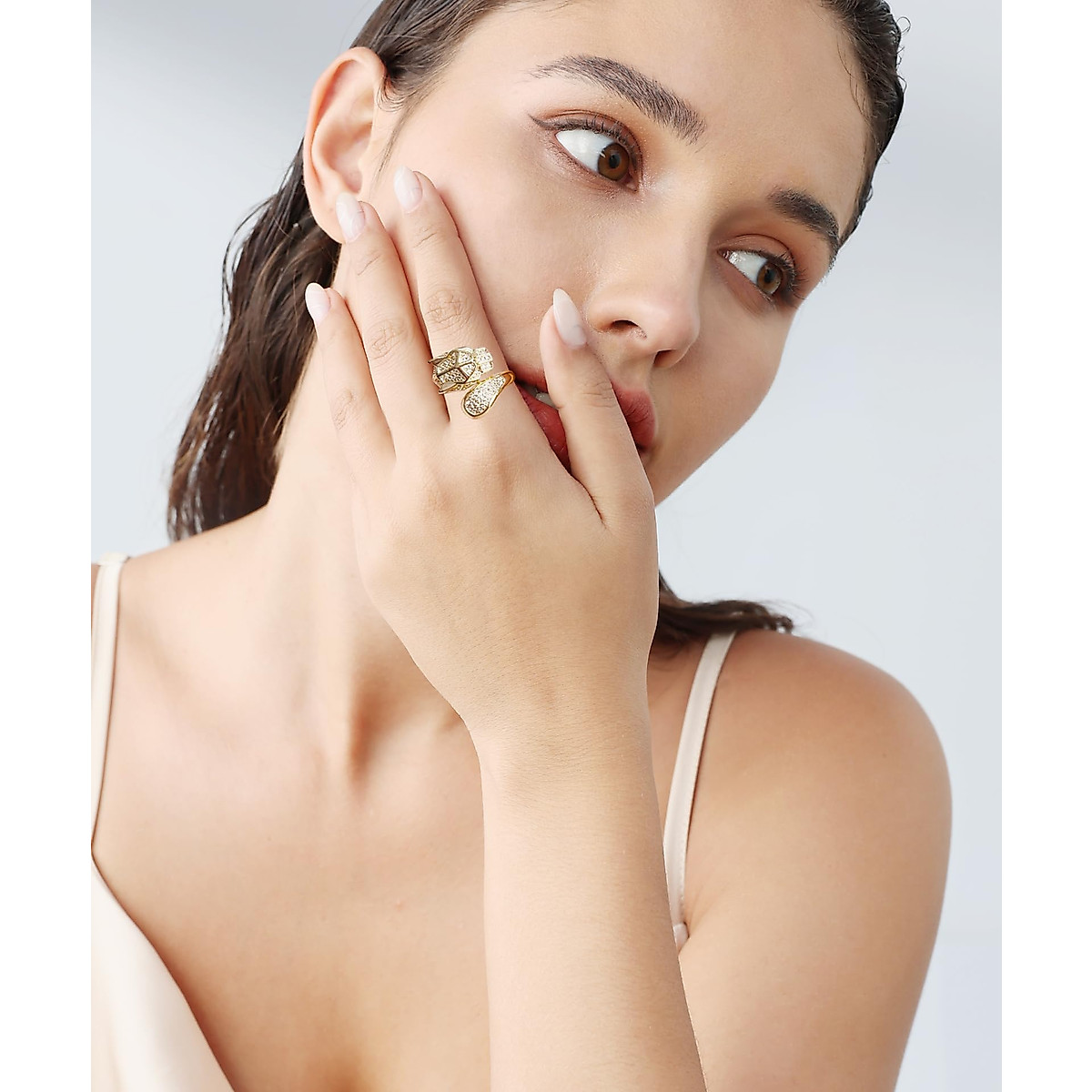 AIKAITUO 14K Gold Transparent Crystal Rhinestone Cheetah Leopard Head Ring Adjustable Statement-ring for Women