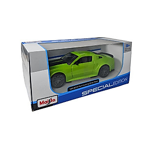 2014 Ford Mustang Street Racer Metallic Light Green 1/24 by Maisto 31506