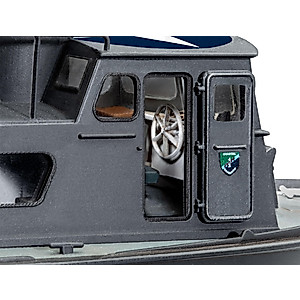 Revell 05176 US Navy Swift Boat Mk.I 1:72 Scale Unbuilt/Unpainted Plastic Model Kit