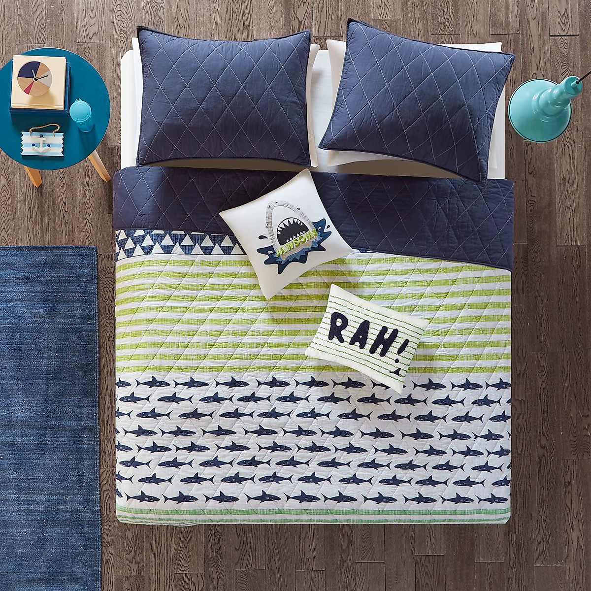 Urban Habitat Kids Reversible Cotton Quilt Set - Vibrant Fun, Playful Print, All Season Children Bedding Coverlet Bedspread, Decorative Pillow, Bedroom Décor, Twin/Twin XL, Shark Green/Navy 4 Piece