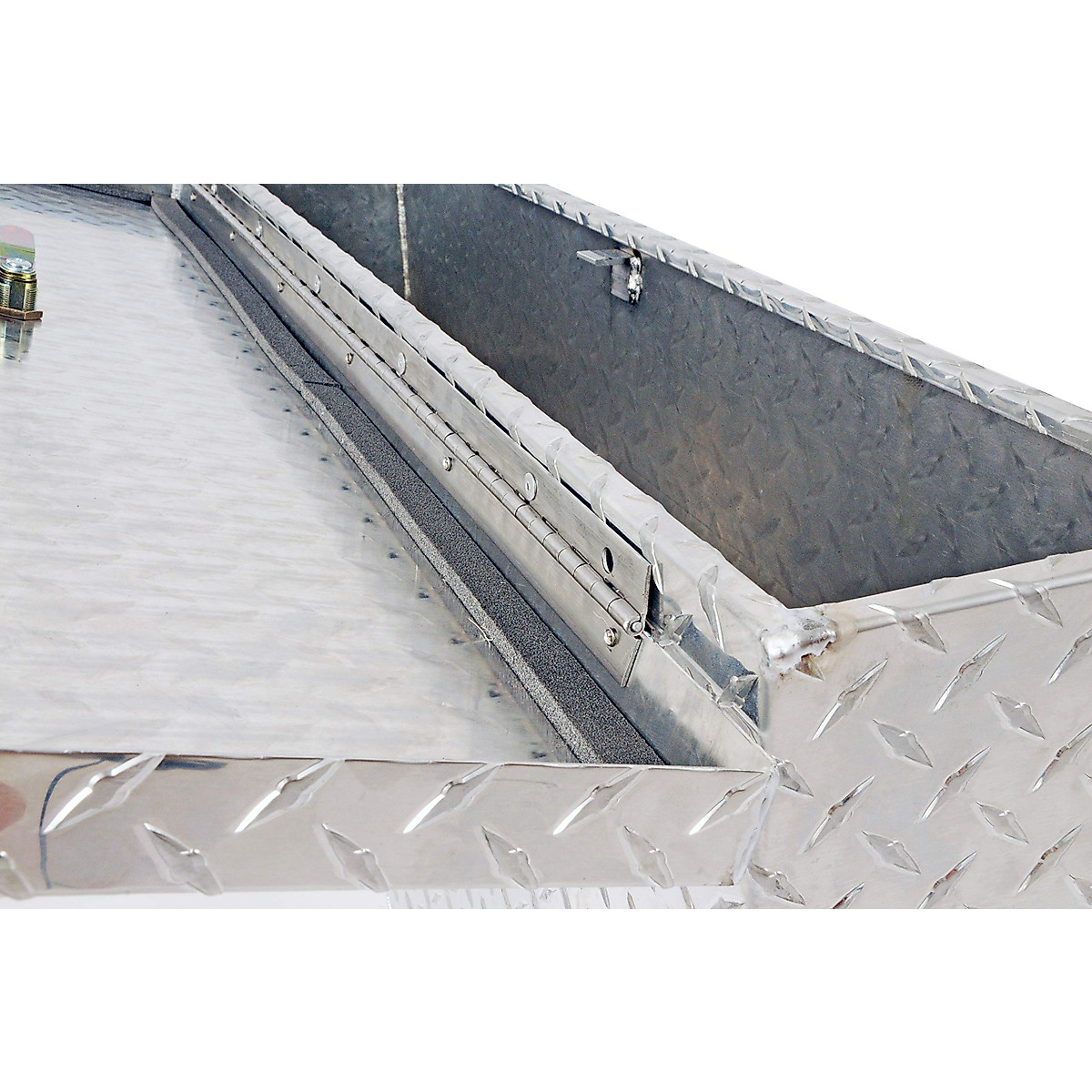 DEE ZEE DZ95 Wheel Well Tool Box