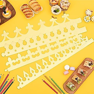 MGZTTHW Gold Paper Crowns, 32pcs Birthday King Crowns, Paper Prince Princess Crown Foil Party Crown Hat Cap for School Classroom Baby Shower Birthday Party Supplies