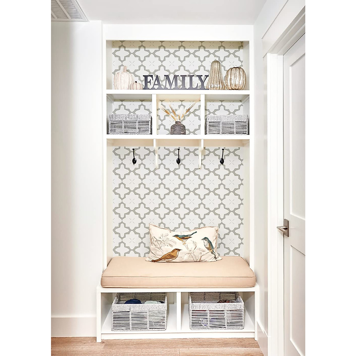 GloryTik 17.7" x 78.7" Trellis Contact Paper Grey and White Peel and Stick Wallpaper Self Adhesive Wallpaper Gray Geometric Removable Wallpaper for Cabinets Drawer Room Wall Decoration