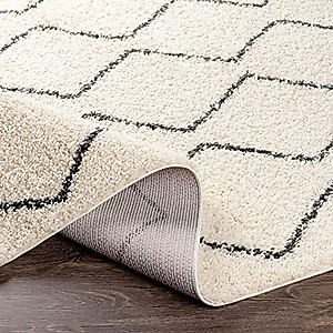 Artistic Weavers Moroccan Soft Kasey Shag Area Rug,5'3" x 7',Cream/Charcoal
