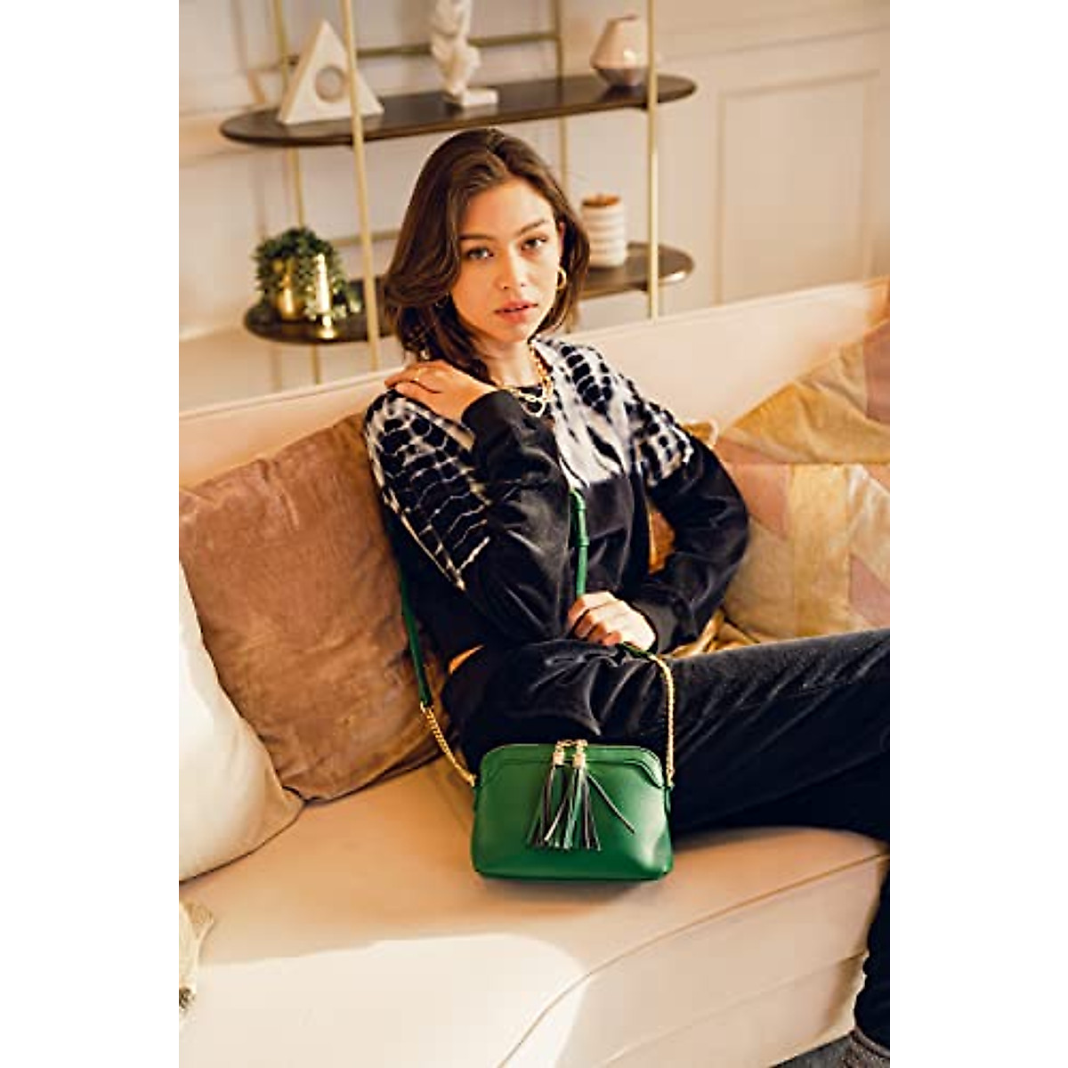 V+BENIE Tassel Small Crossbody Bag with Chain Strap Small Purse Handbags for Women, Mustard