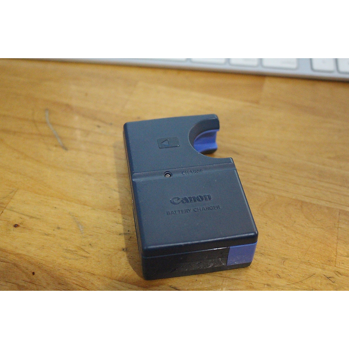 Canon CB-2LS Battery Charger for S100, S110, S200, S230, S300, S400, S410 & S500