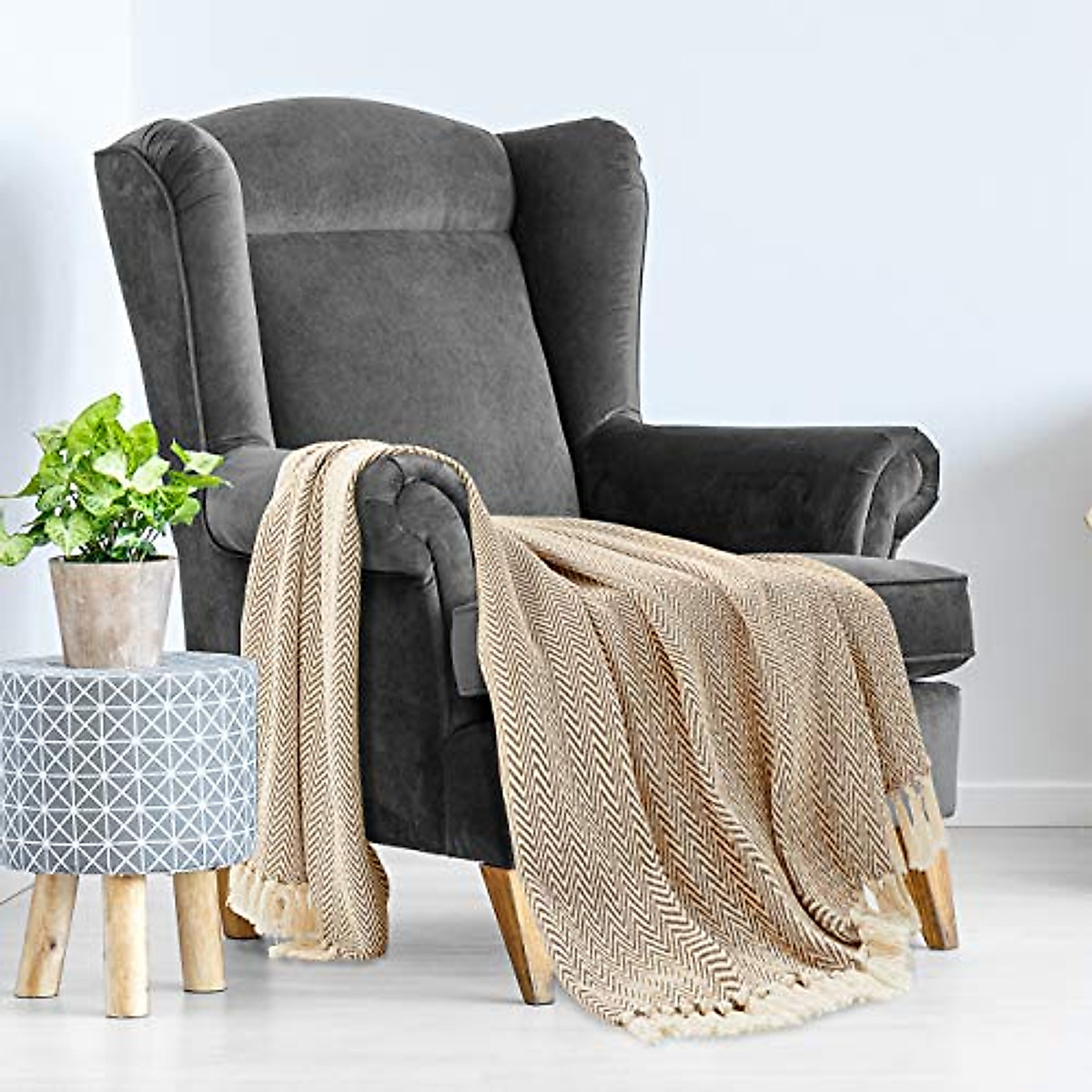 Americanflat 100% Cotton Throw Blanket for Couch - 50x60 - All Seasons Neutral Lightweight Cozy Soft Throws for Bed, Sofa or Chair.door or Outdoor [Khaki and Beige Herringbone]