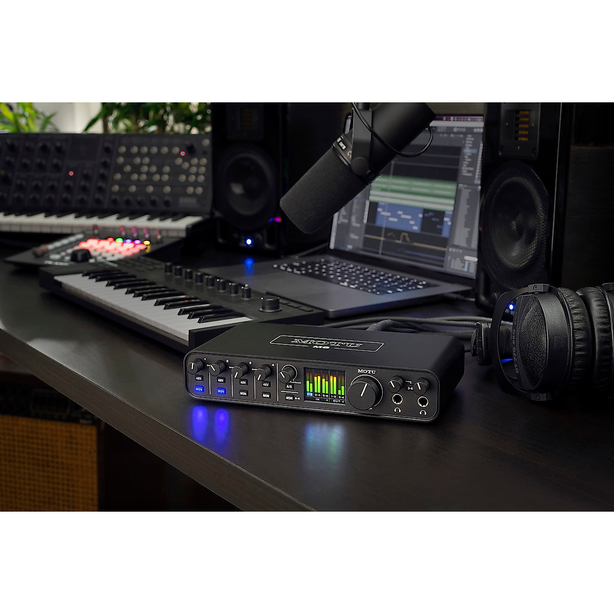 MOTU M6 6x4 USB-C Audio Interface with Studio-Quality Sound