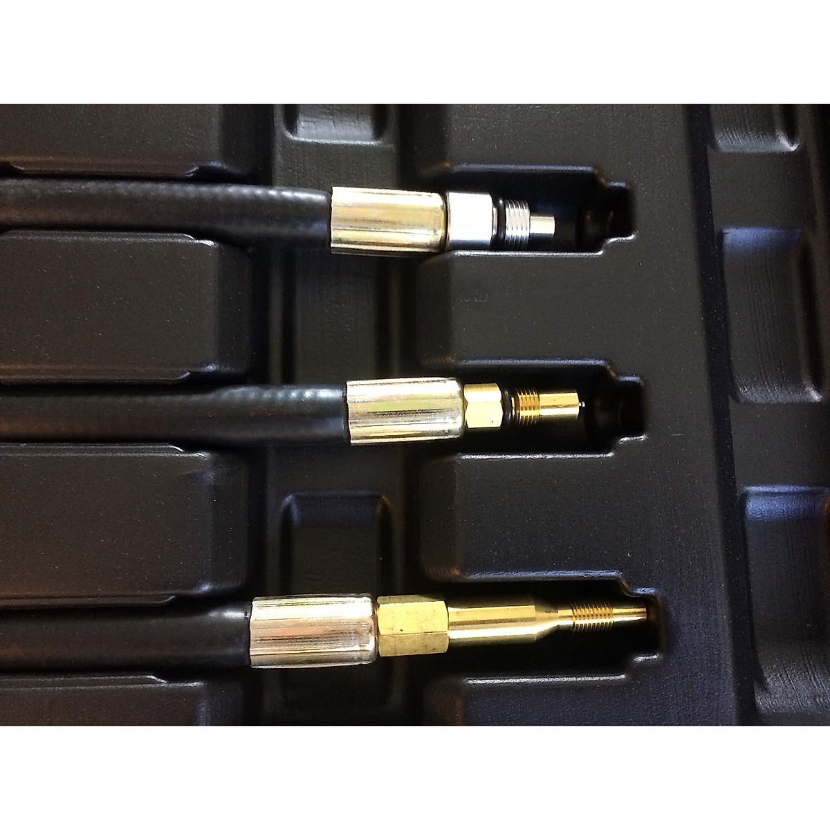 PMD Products Diesel Engine Compression Pressure Tester is Compatible with Repair and Replace on GM Duramax Ford Powerstroke Cummins International NAVISTAR Detroit CAT Perkins Engines 1000PSI