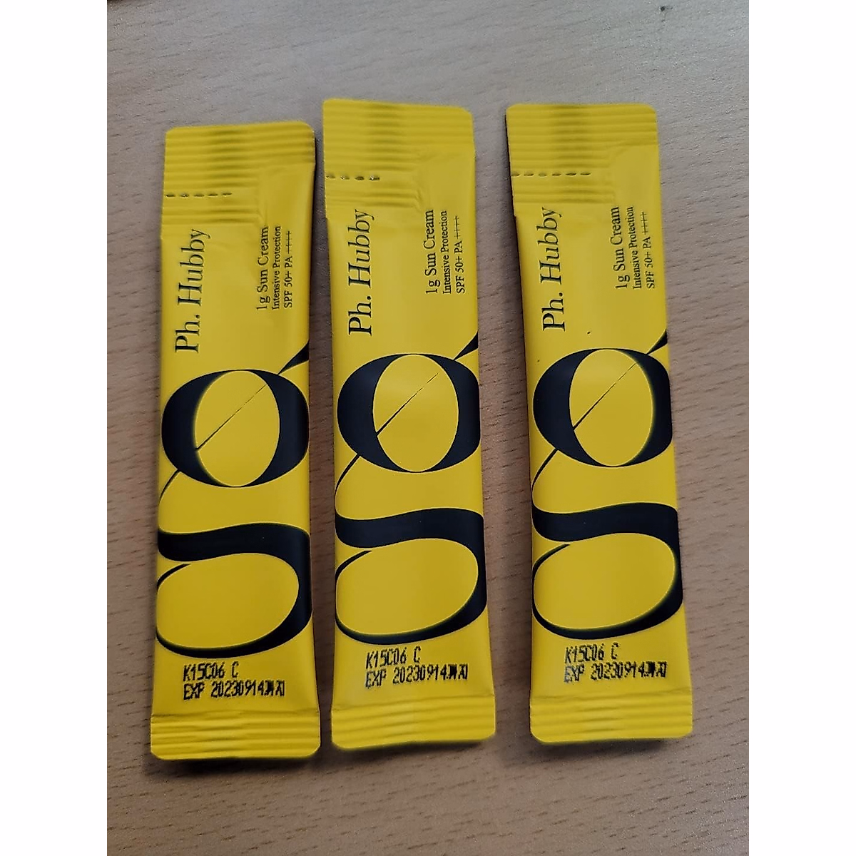 3CE BLUR WATER TINT(4.6g) soft lip with less smear with a blurry finish (#LAYDOWN) with sun cream(1ml*3ea)