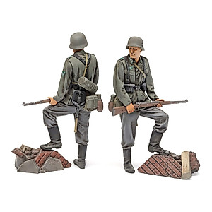 Tamiya 35371 1/35 German Infantry Set Mid WWII